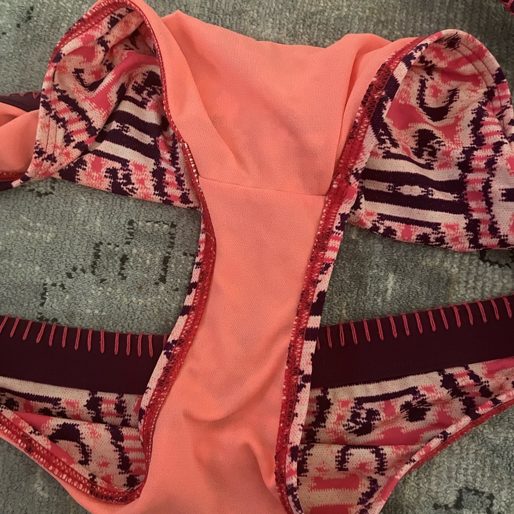 Gibson Latimer Pink And Red Bikini Gem